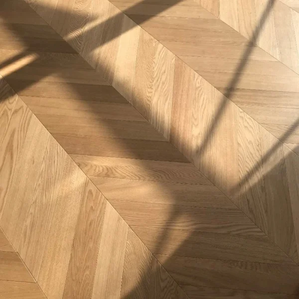Engineered Hardwood Click-Lock Flooring - Parquet Texture Dubai